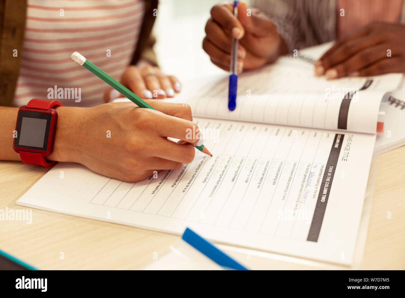 Students tutorial hi-res stock photography and images - Alamy