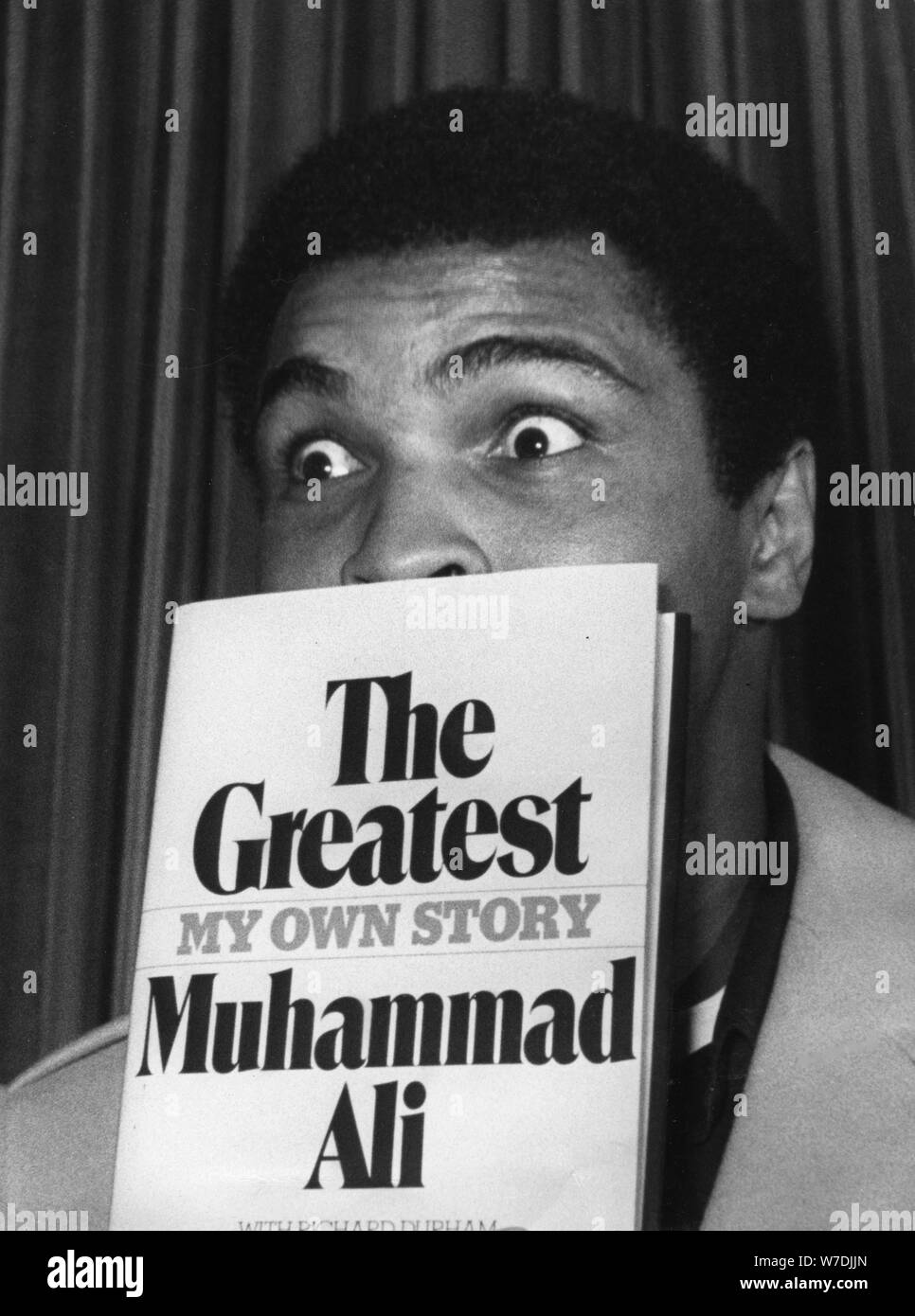 1970s press conference hi-res stock photography and images - Alamy