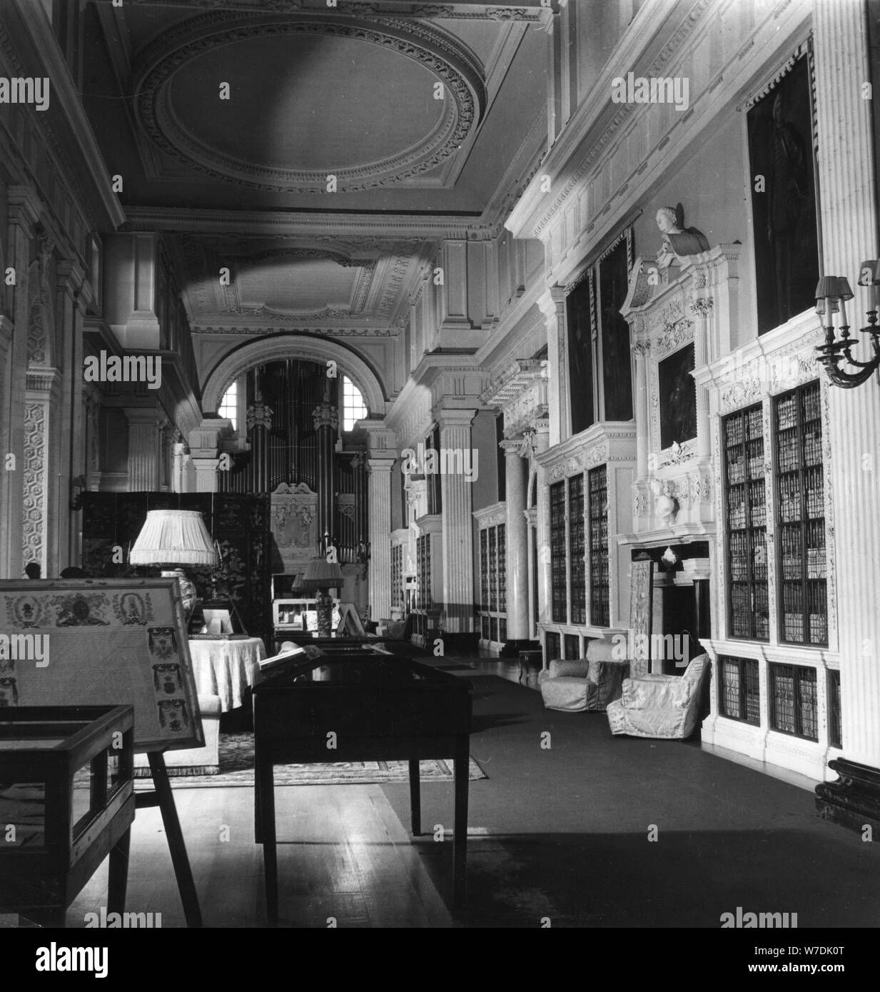 Library at blenheim palace Black and White Stock Photos & Images - Alamy