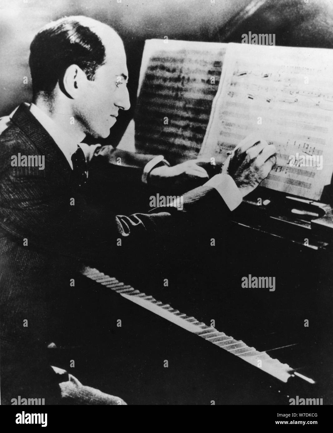 George gershwin piano american composer hi-res stock photography and ...