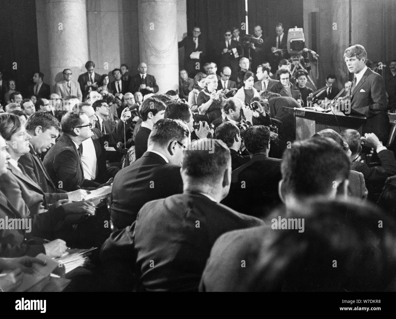 W 1960s usa hi-res stock photography and images - Alamy