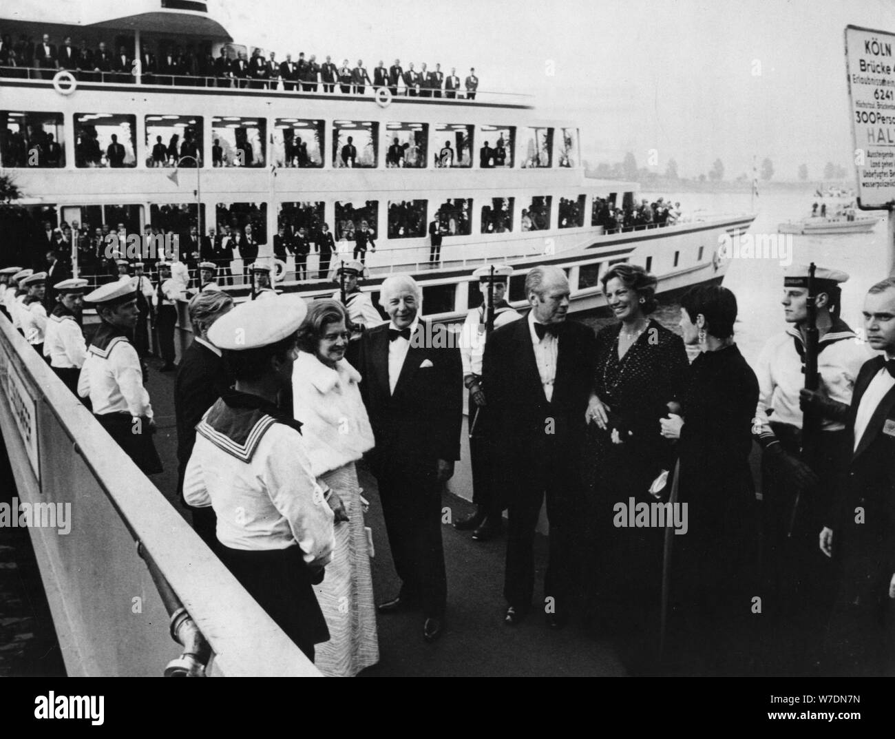 Elizabeth ann bloomer ford Black and White Stock Photos & Images - Alamy