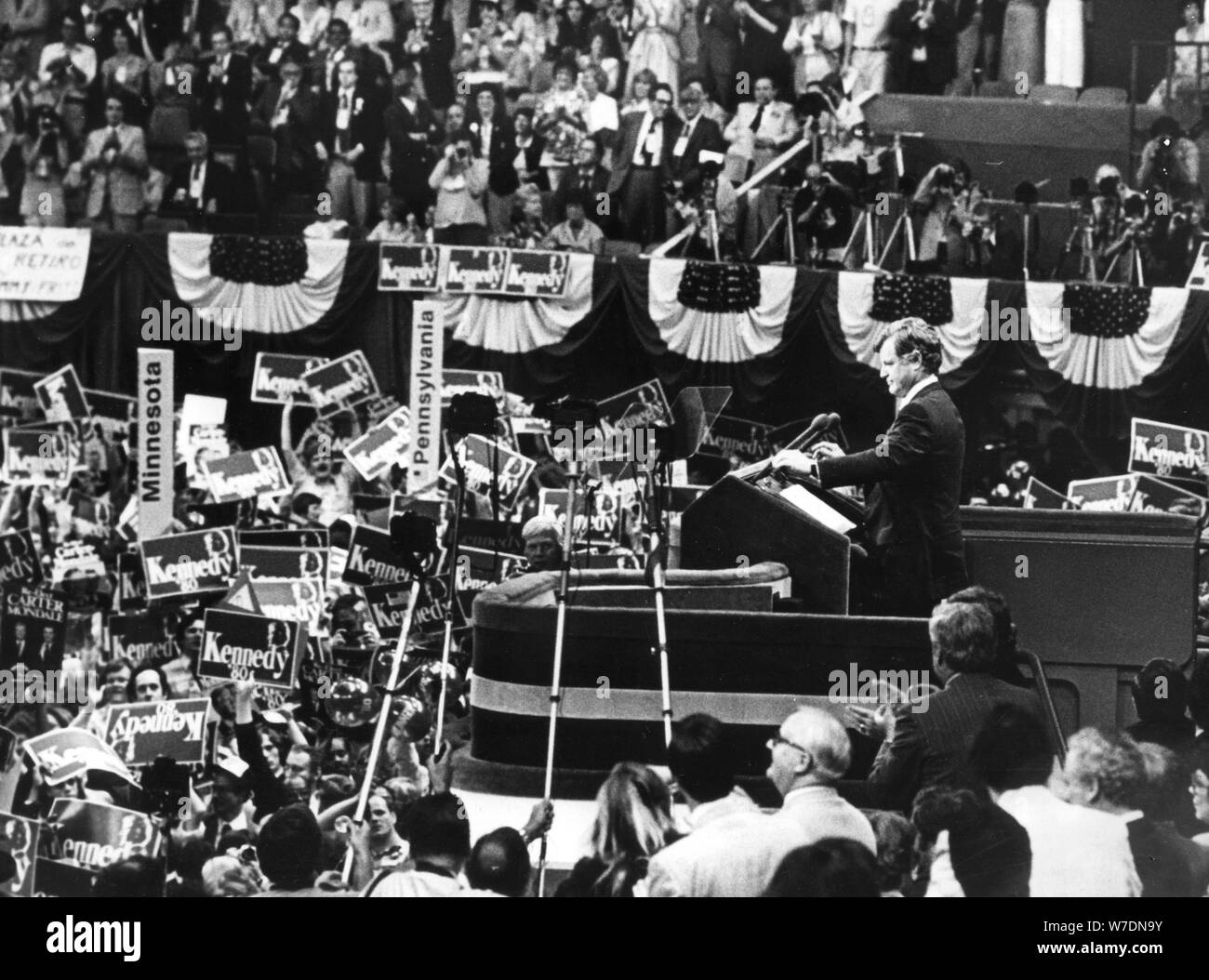 John f kennedy speaking crowd hi-res stock photography and images - Alamy