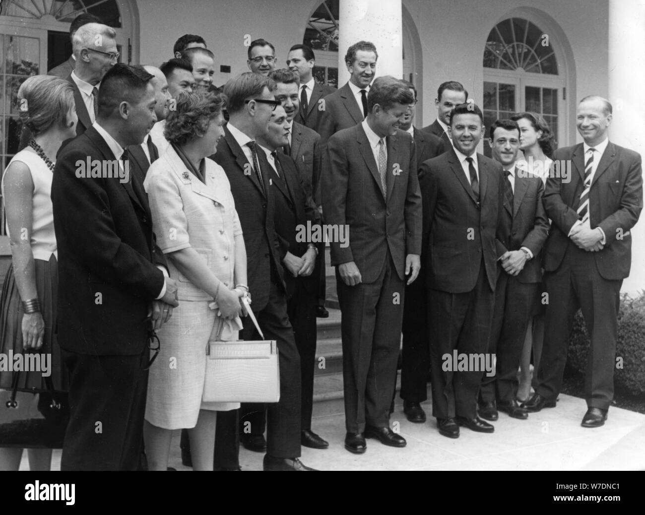 White house rose garden 1963 hi-res stock photography and images - Alamy