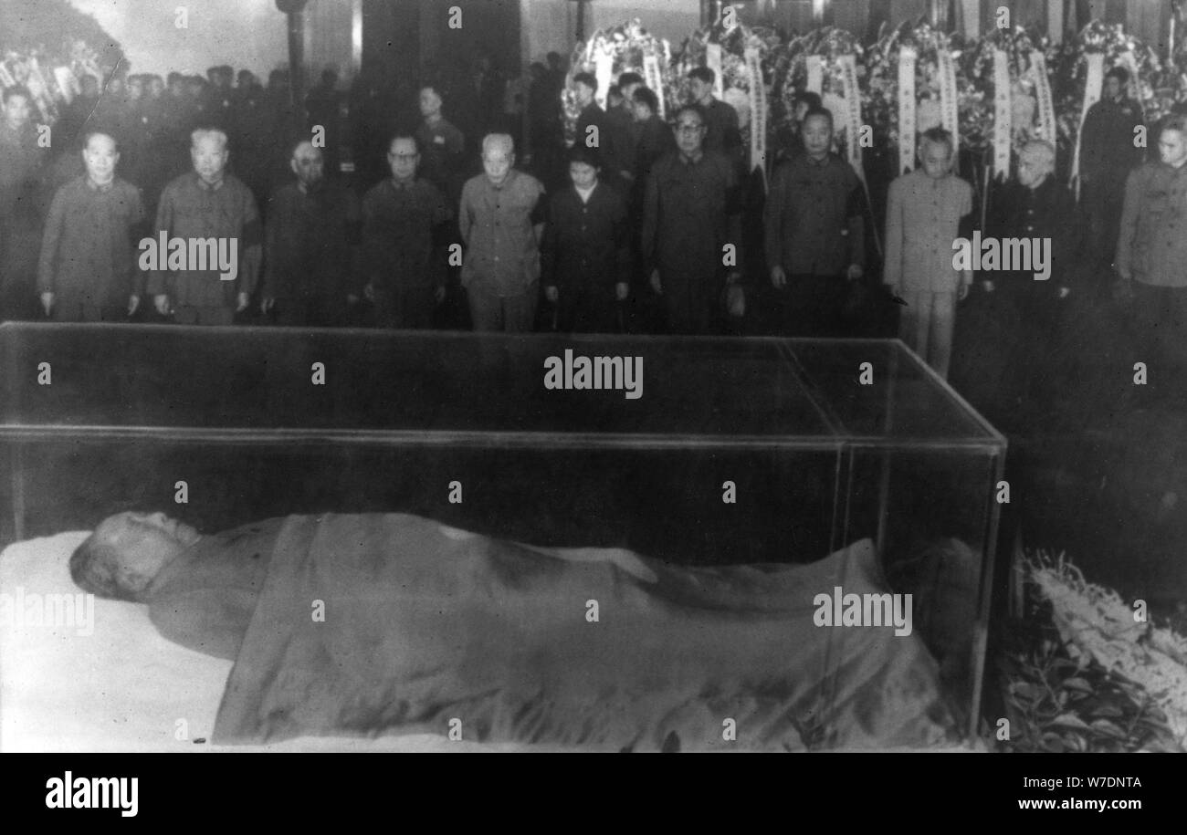 China In Mourning For Death Mao High Resolution Stock Photography and ...