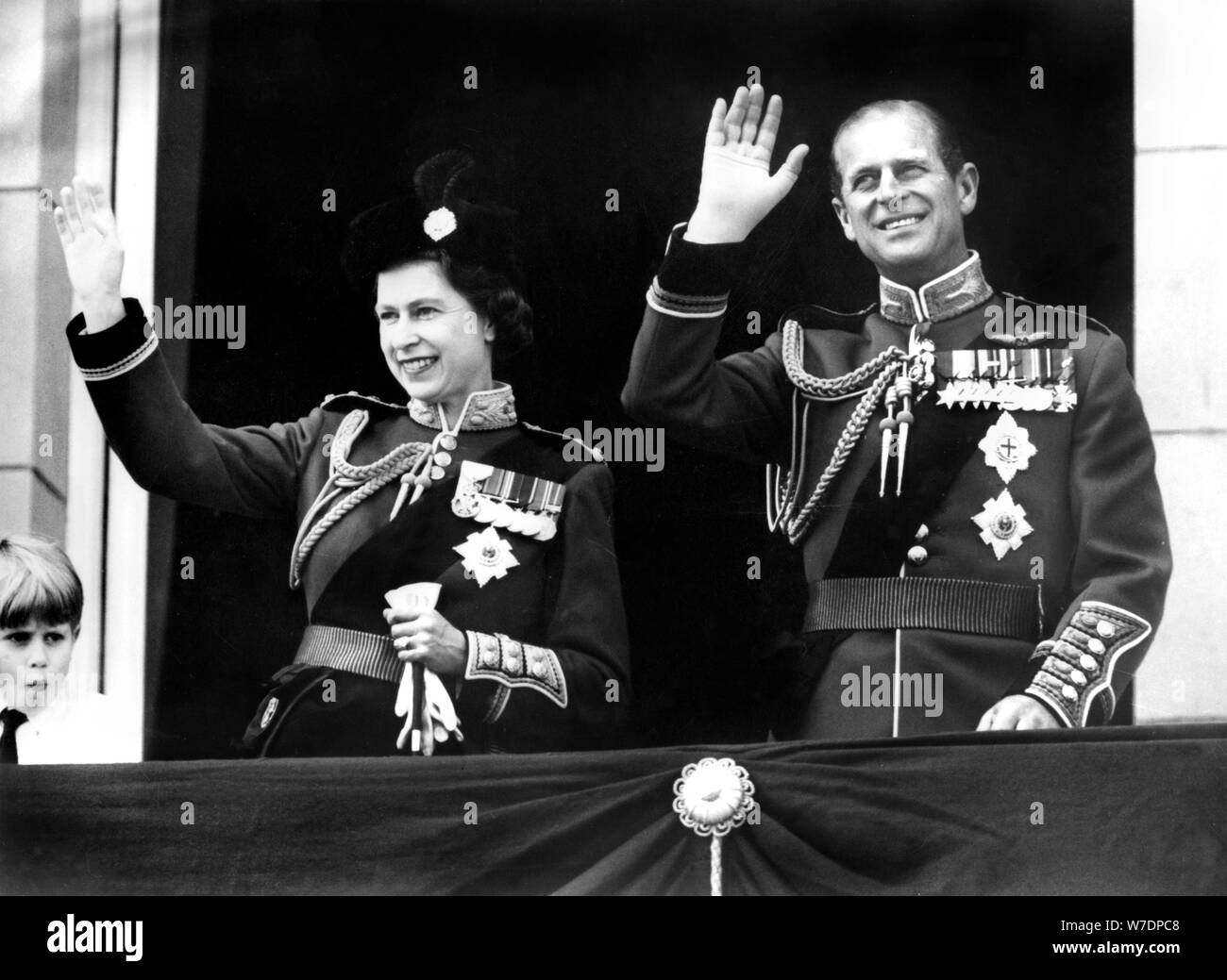 Queen consort buckingham palace hi-res stock photography and images - Alamy
