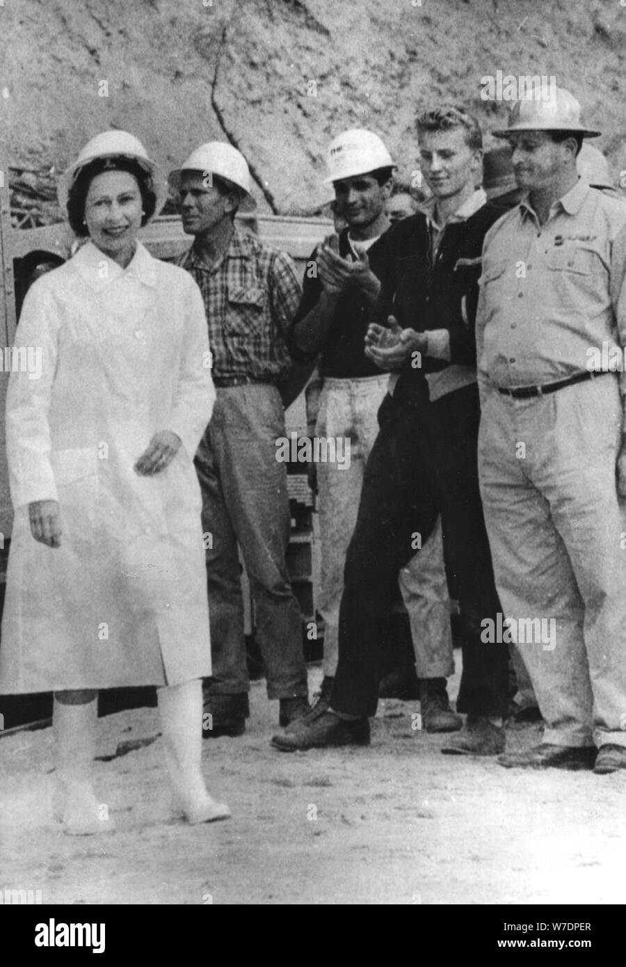 Queen elizabeth 1963 Black and White Stock Photos & Images - Alamy