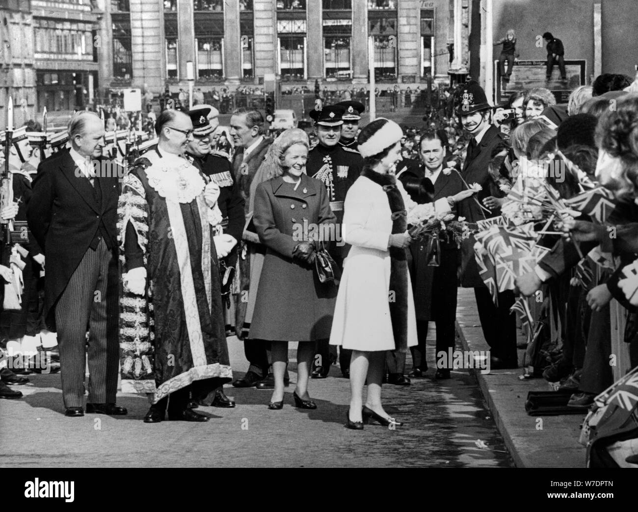 1970s crowds hi-res stock photography and images - Alamy