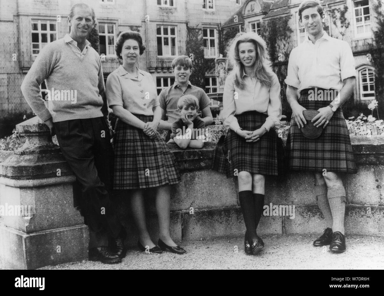 Queen philip kilt hi-res stock photography and images - Alamy
