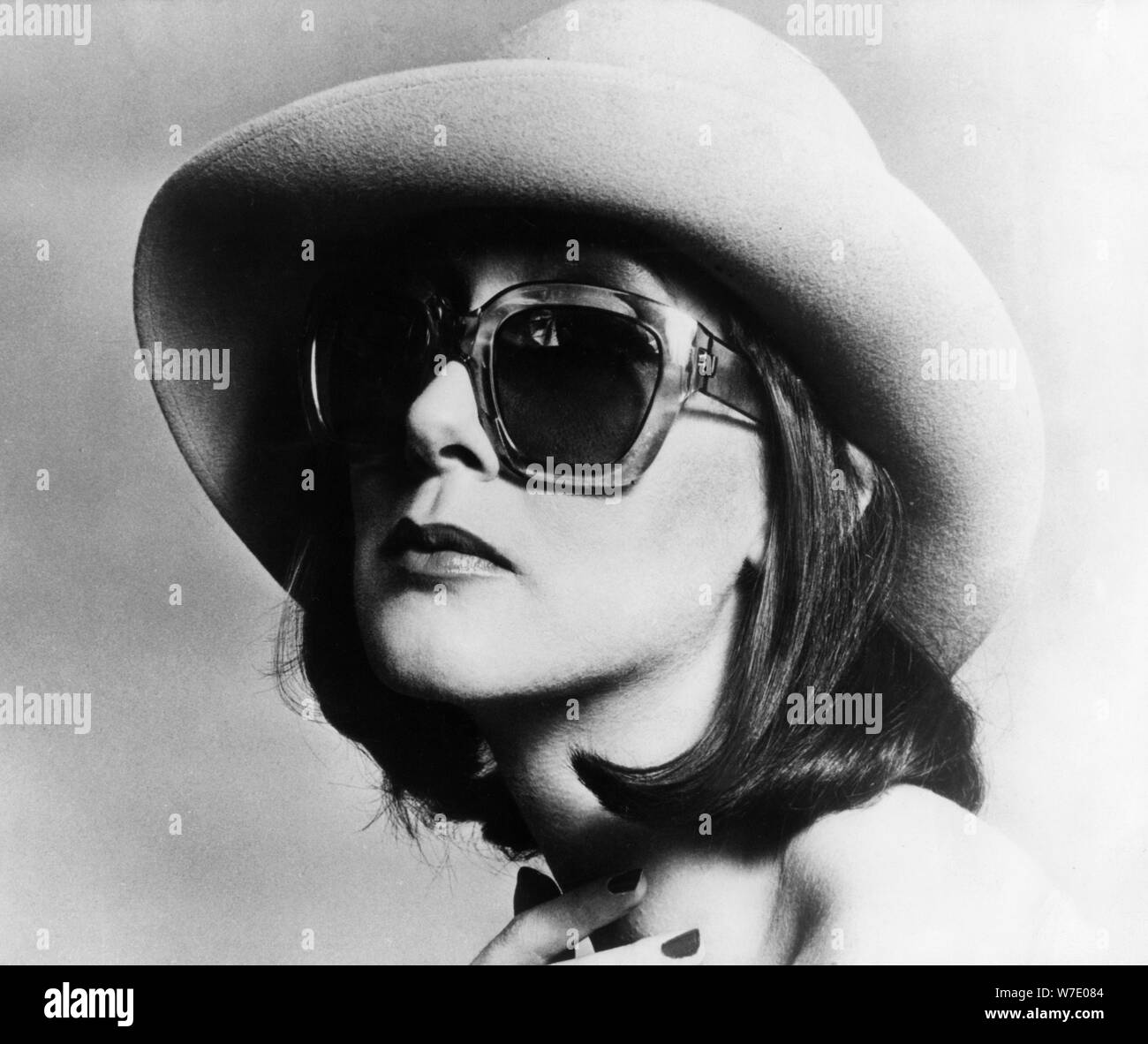 The 'Garbo look'. Artist: Unknown Stock Photo - Alamy