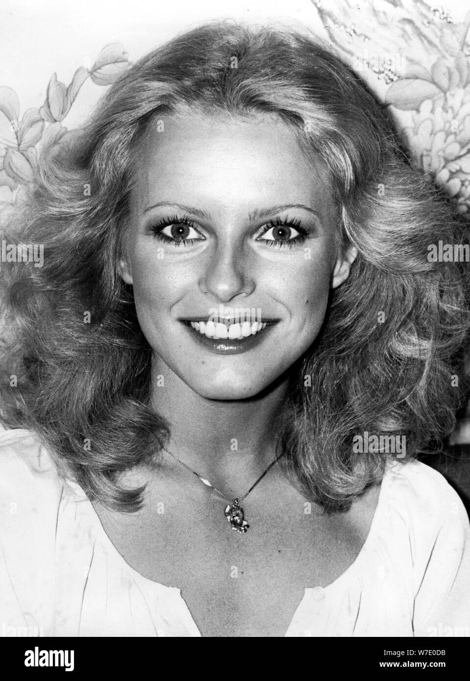 Celebrity actor smiling actress hi-res stock photography and images - Alamy