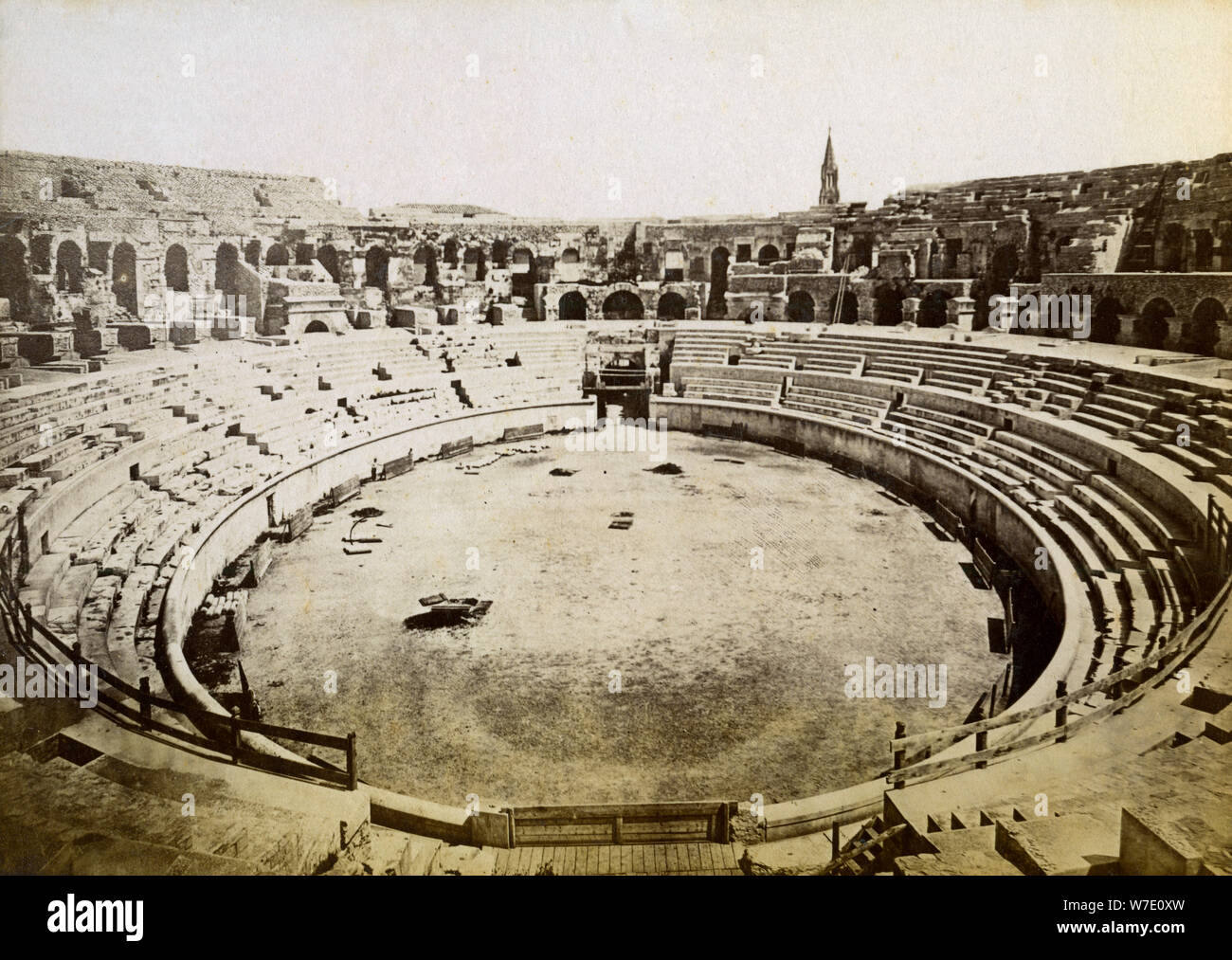 20th century french architecture hi-res stock photography and images ...