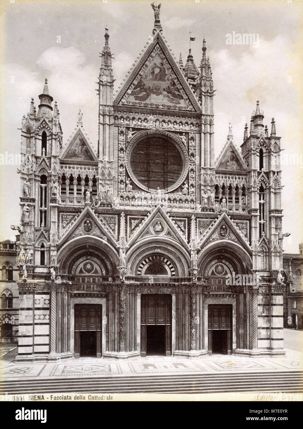 Late 13th early 14th century architecture hi-res stock photography and images - Alamy