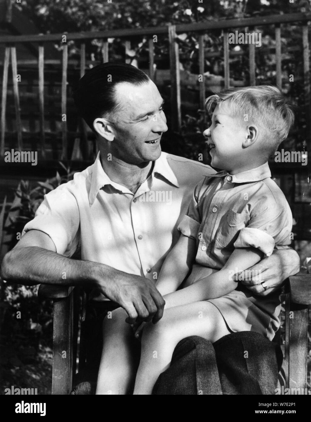 1950s Family Portrait Father Man Stock Photos & 1950s Family Portrait ...