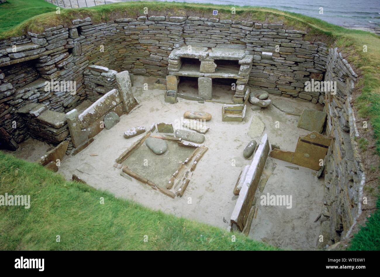 Neolithic hut hi-res stock photography and images - Alamy