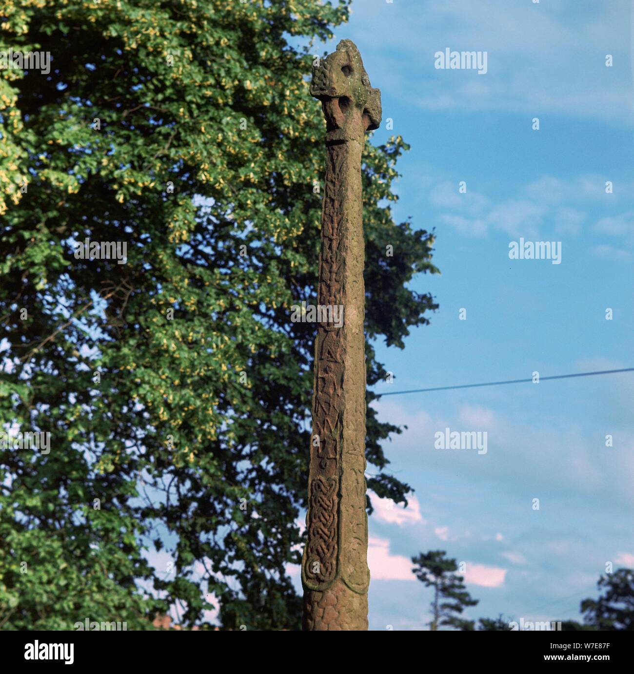 Viking cross hi-res stock photography and images - Alamy