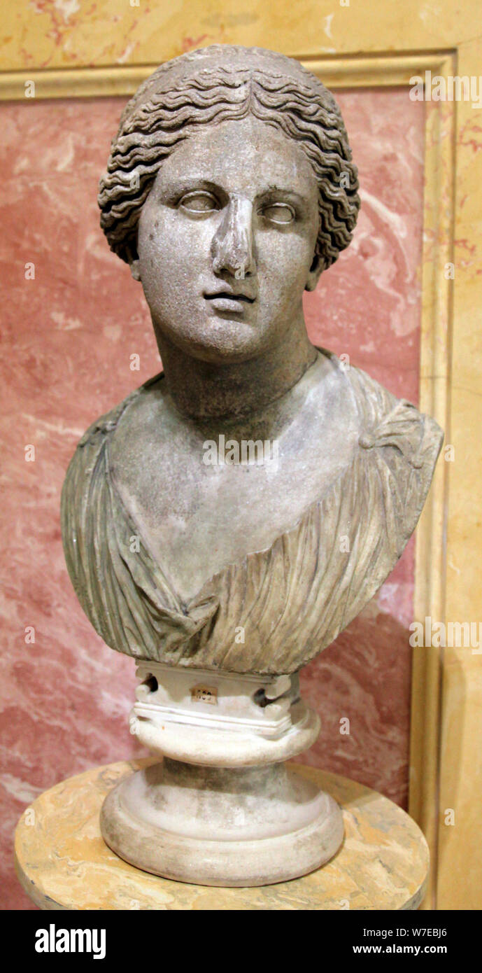 Statue of the greek goddess of love and beauty hi-res stock photography ...