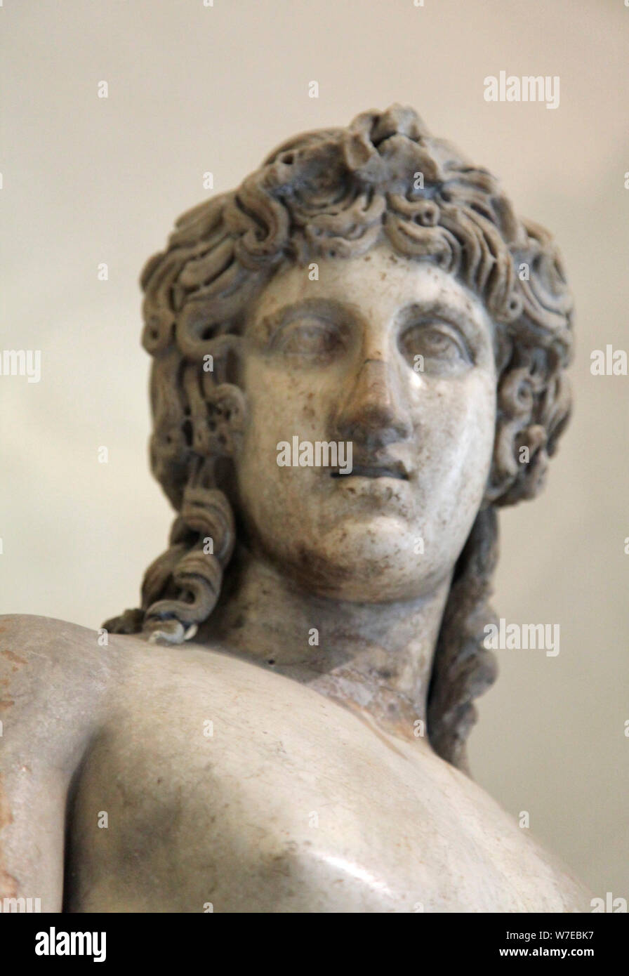 Roman statue of eros hi-res stock photography and images - Alamy