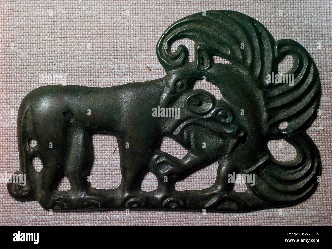 Chinese bronze harness plaque of a tiger and gryphon, 2nd century BC ...