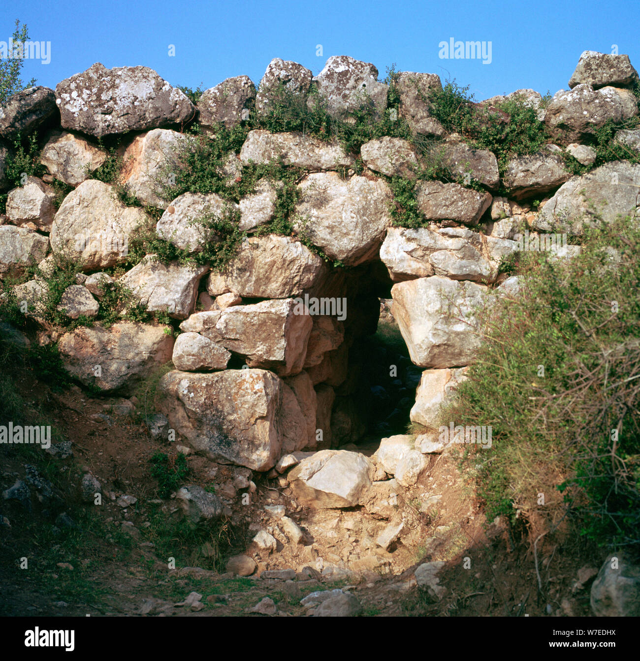 A Greek Cyclopean bridge Stock Photo - Alamy