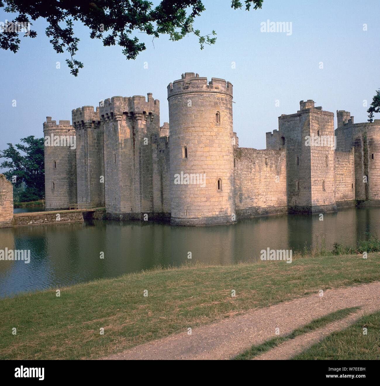 Bodiam Castle, 14th century. Artist: Edward Dalyngrigge Stock Photo - Alamy