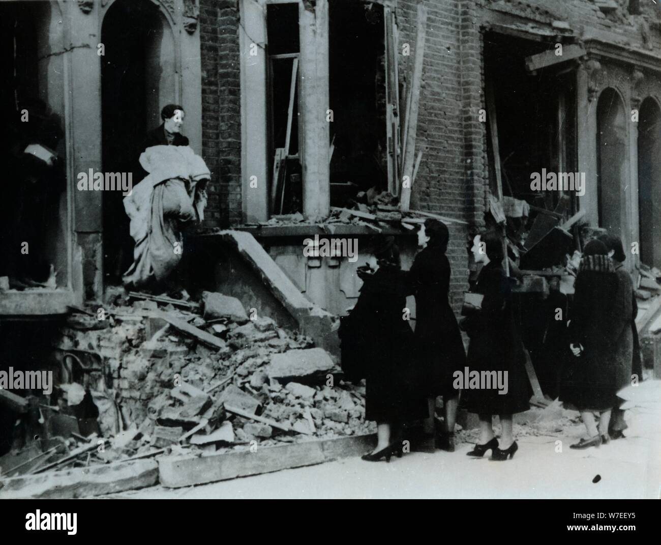 Bombed house hi-res stock photography and images - Alamy