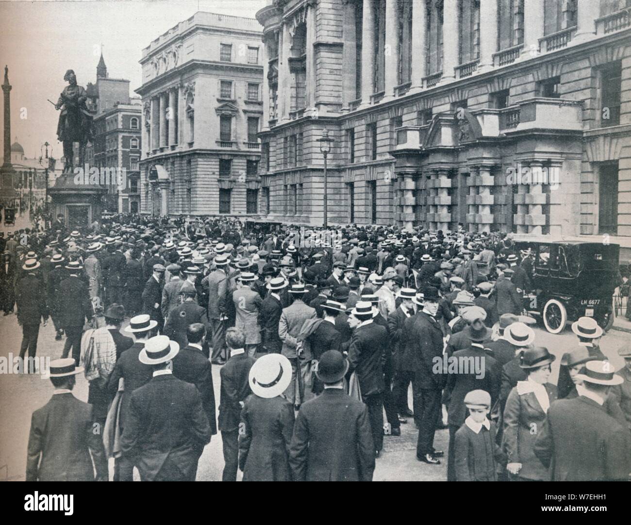 Crowd waiting outside the War Office on the morning before war was ...