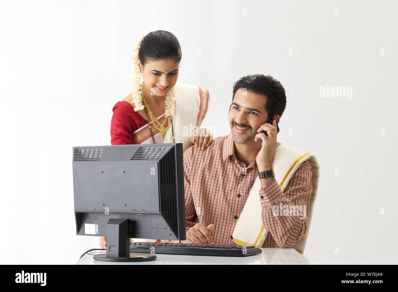 Using desktop pc hi-res stock photography and images - Alamy
