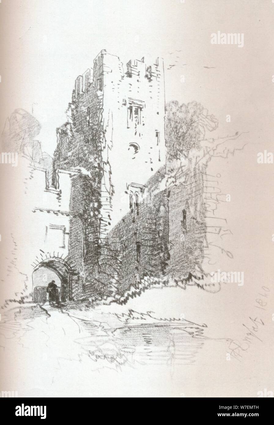 Crookston castle hi-res stock photography and images - Alamy