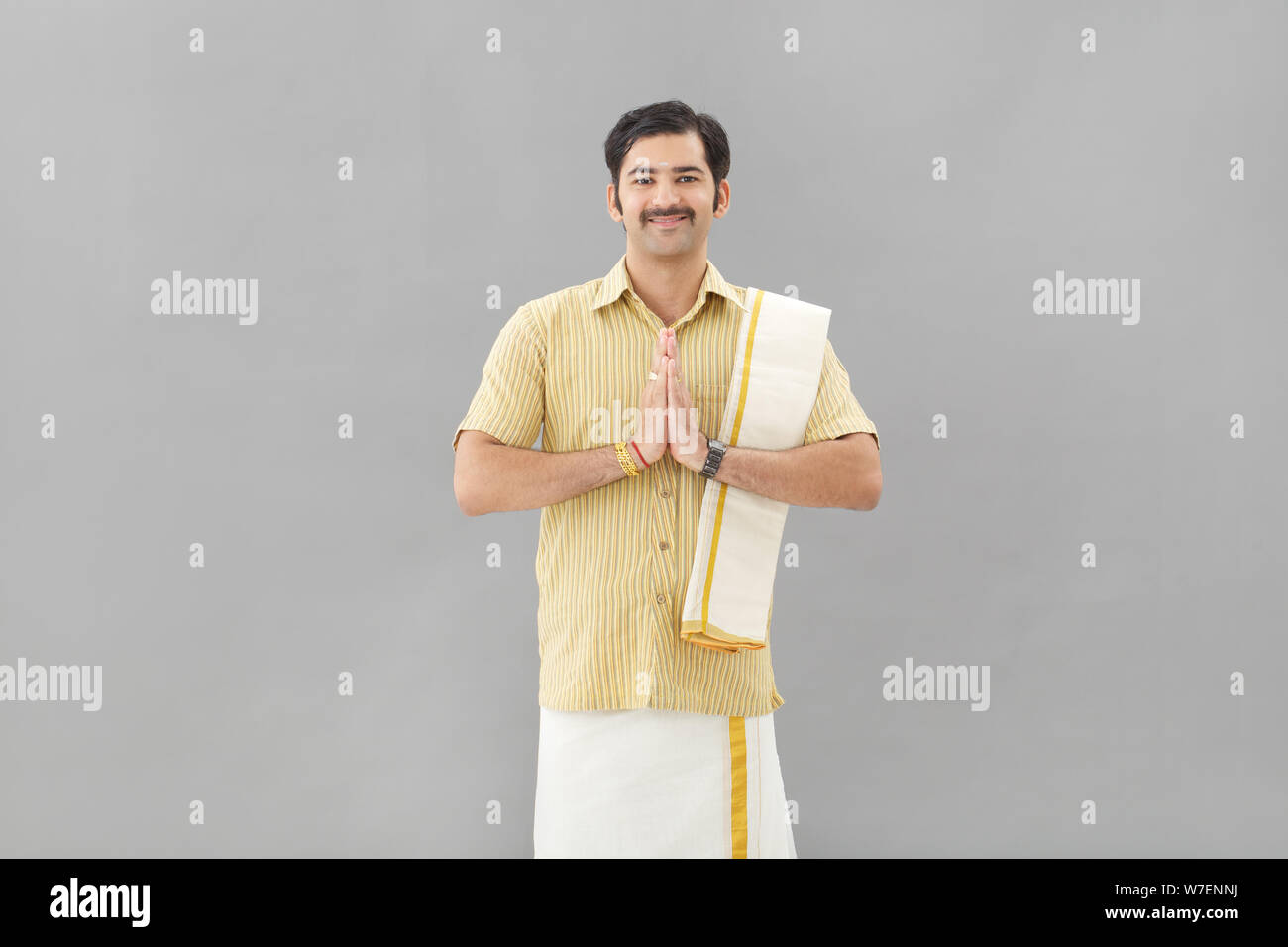 Kerala namaskar hi-res stock photography and images - Alamy