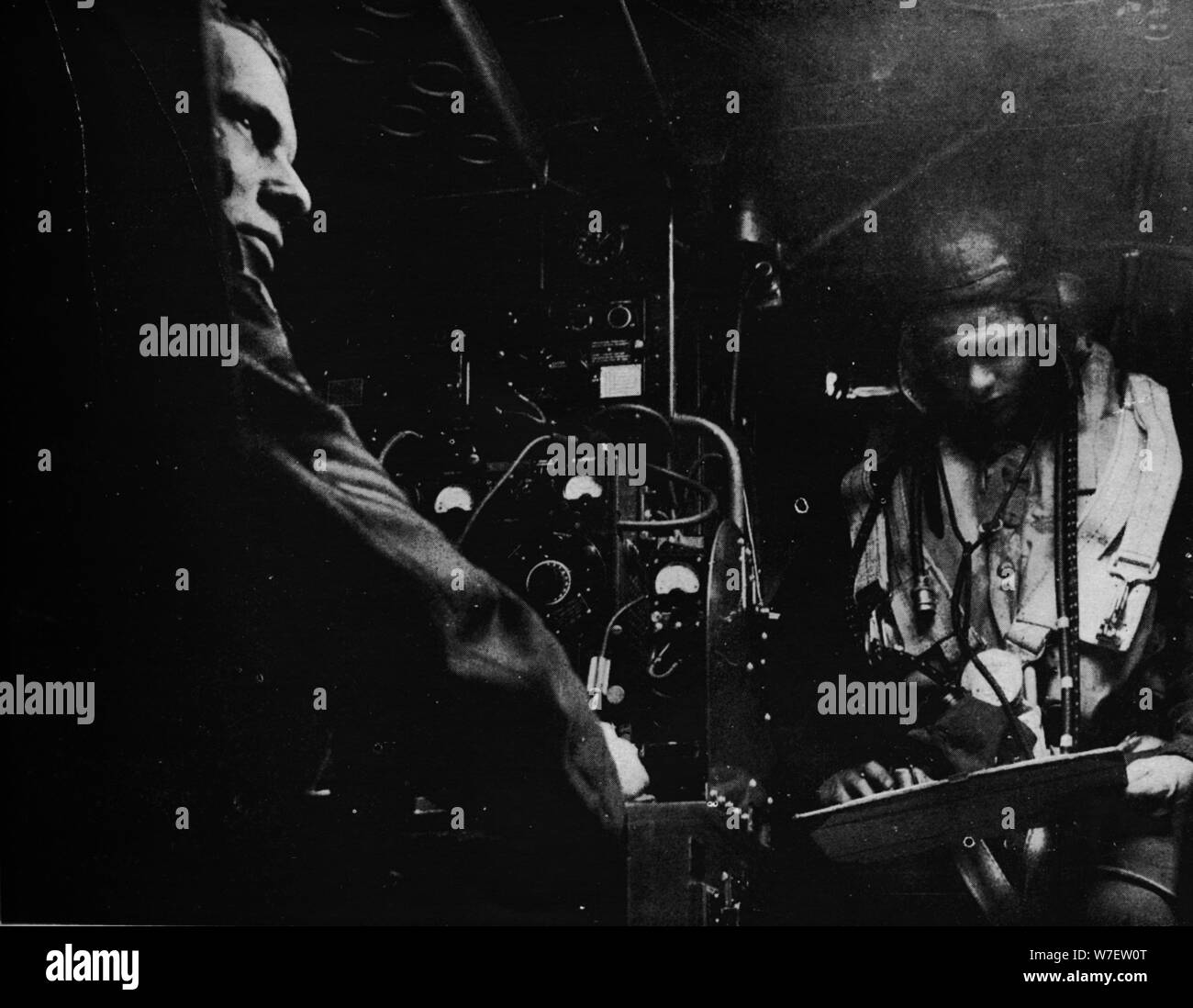 Radio operator british hi-res stock photography and images - Alamy