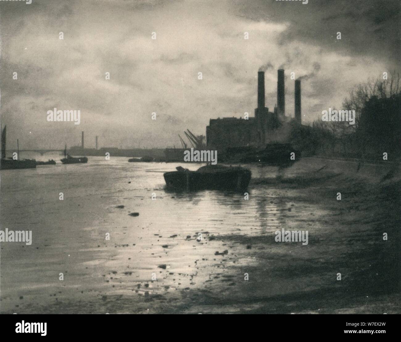 Pollution river 1920s hi-res stock photography and images - Alamy