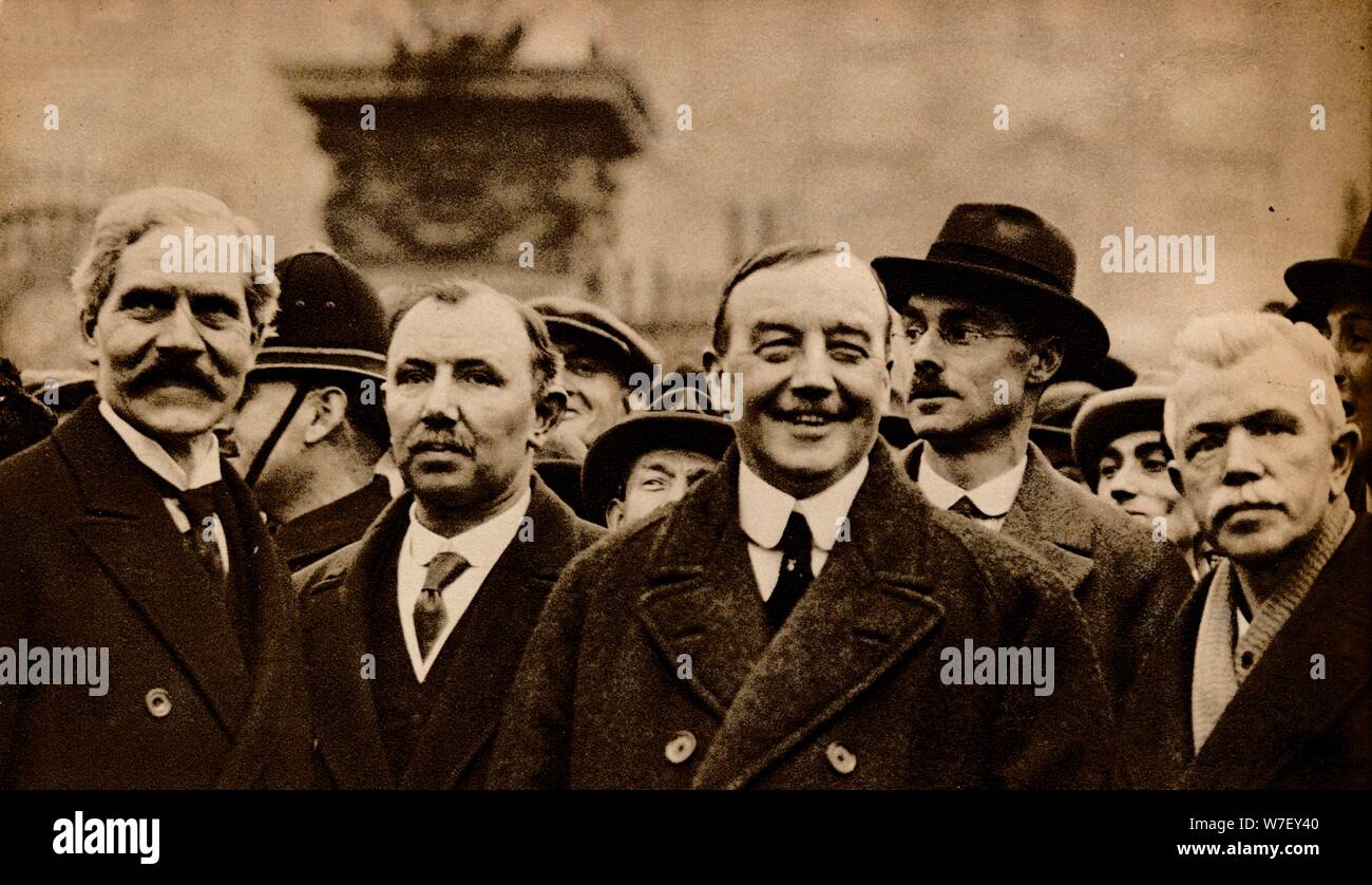 Daily express building 1920s hi-res stock photography and images - Alamy