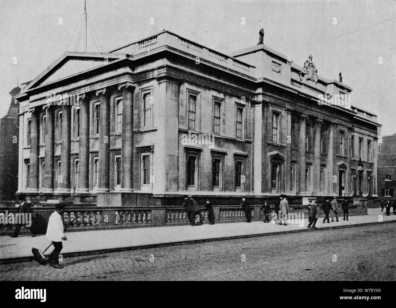 Fishmongers and street hi-res stock photography and images - Alamy