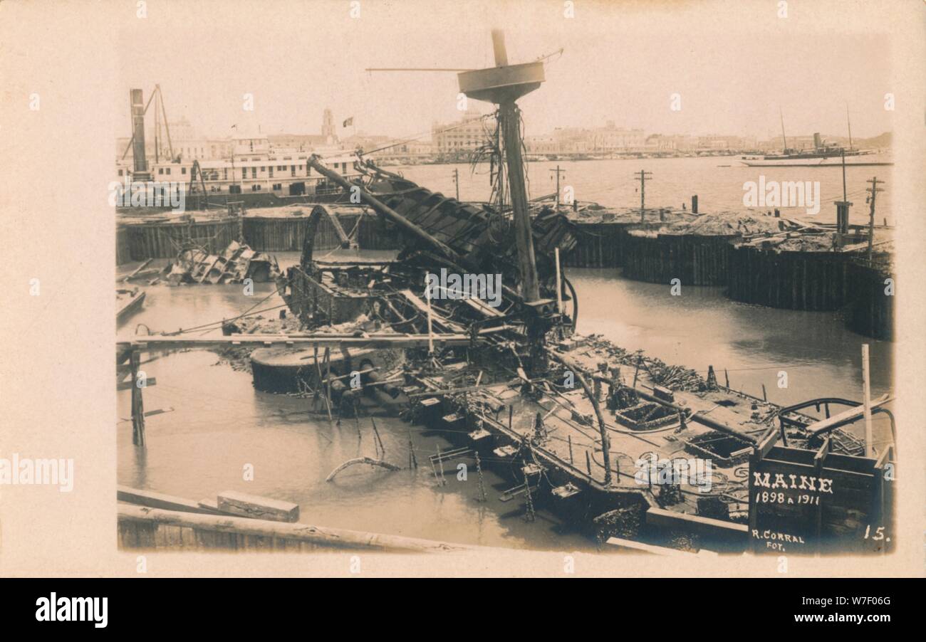 Wreckage of the uss maine hi-res stock photography and images - Alamy