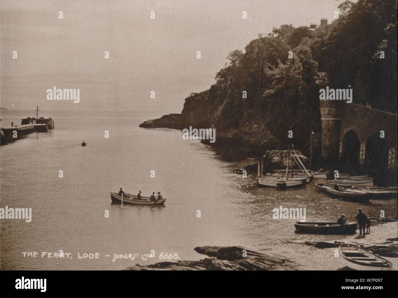 1920s ferry hi-res stock photography and images - Alamy