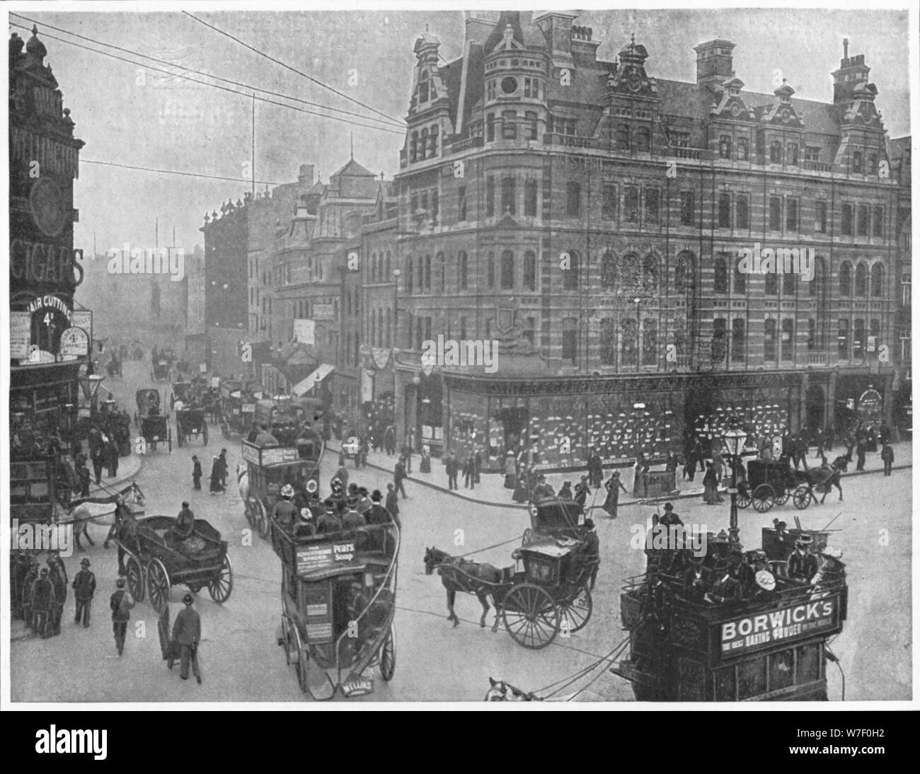 1900s london road hi-res stock photography and images - Alamy