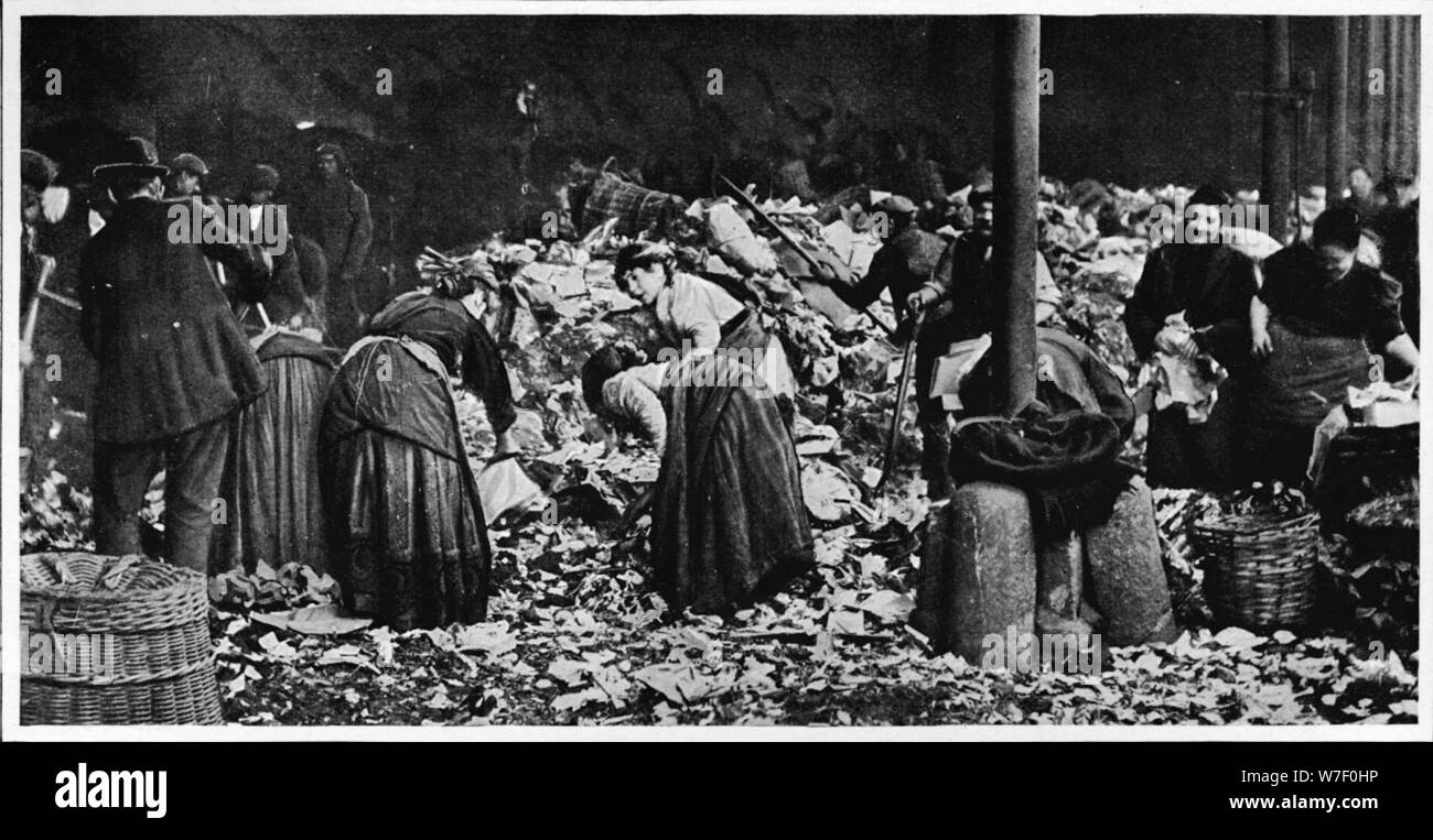 Victorian london dirty hi-res stock photography and images - Alamy