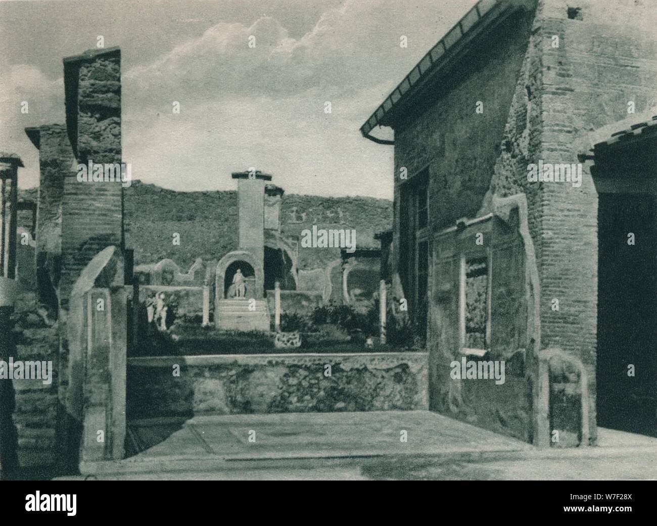 Destruction of pompeii hi-res stock photography and images - Alamy