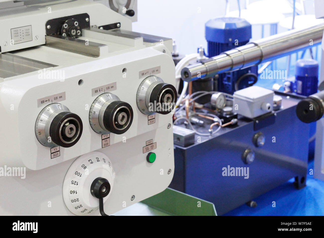 Cnc metal cut machine hi-res stock photography and images - Alamy