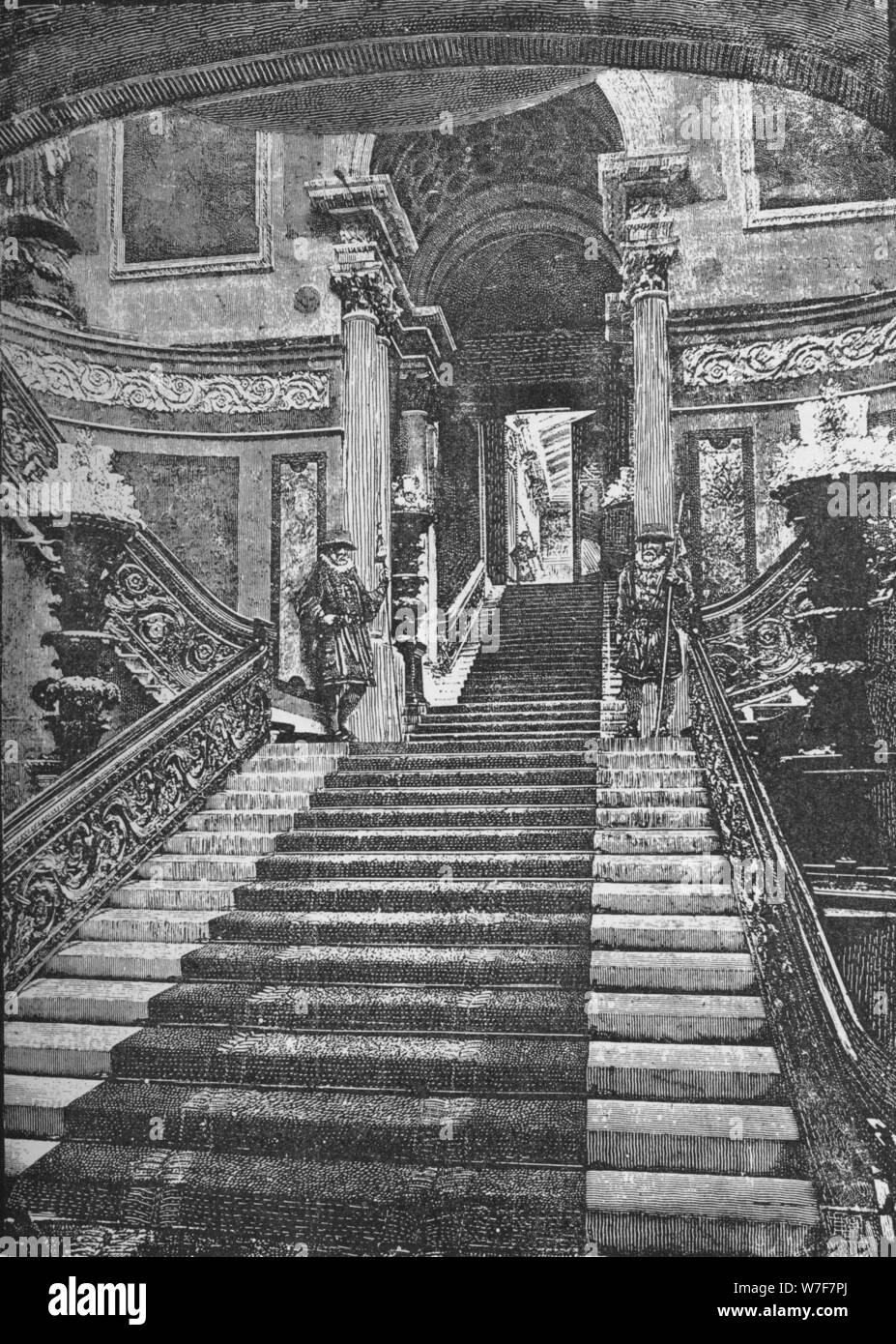 Grand staircase buckingham palace hi-res stock photography and images ...