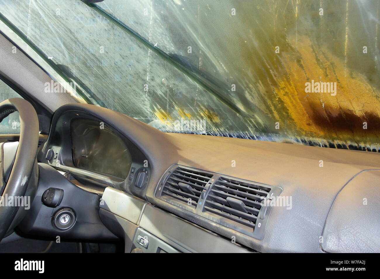 Auto fire hi-res stock photography and images - Alamy