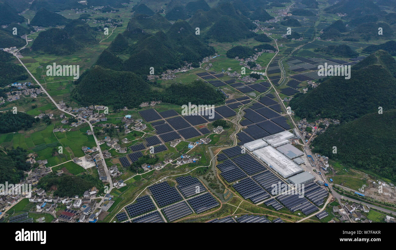 Guizhou, Guizhou, China. 6th Aug, 2019. Guizhou, CHINA-Anlong county ...