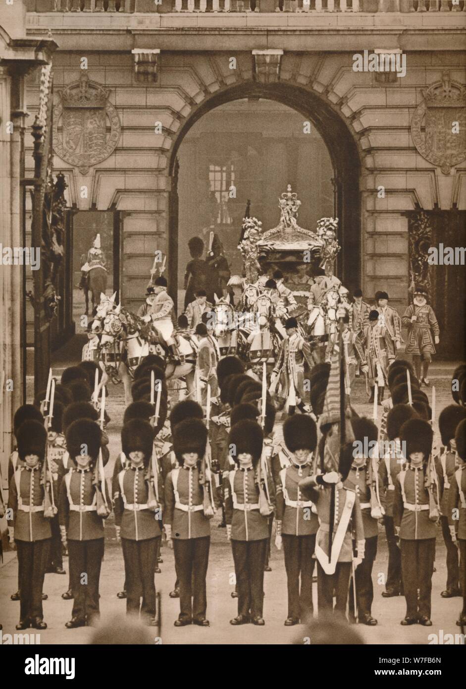1937 coronation parade hi-res stock photography and images - Alamy