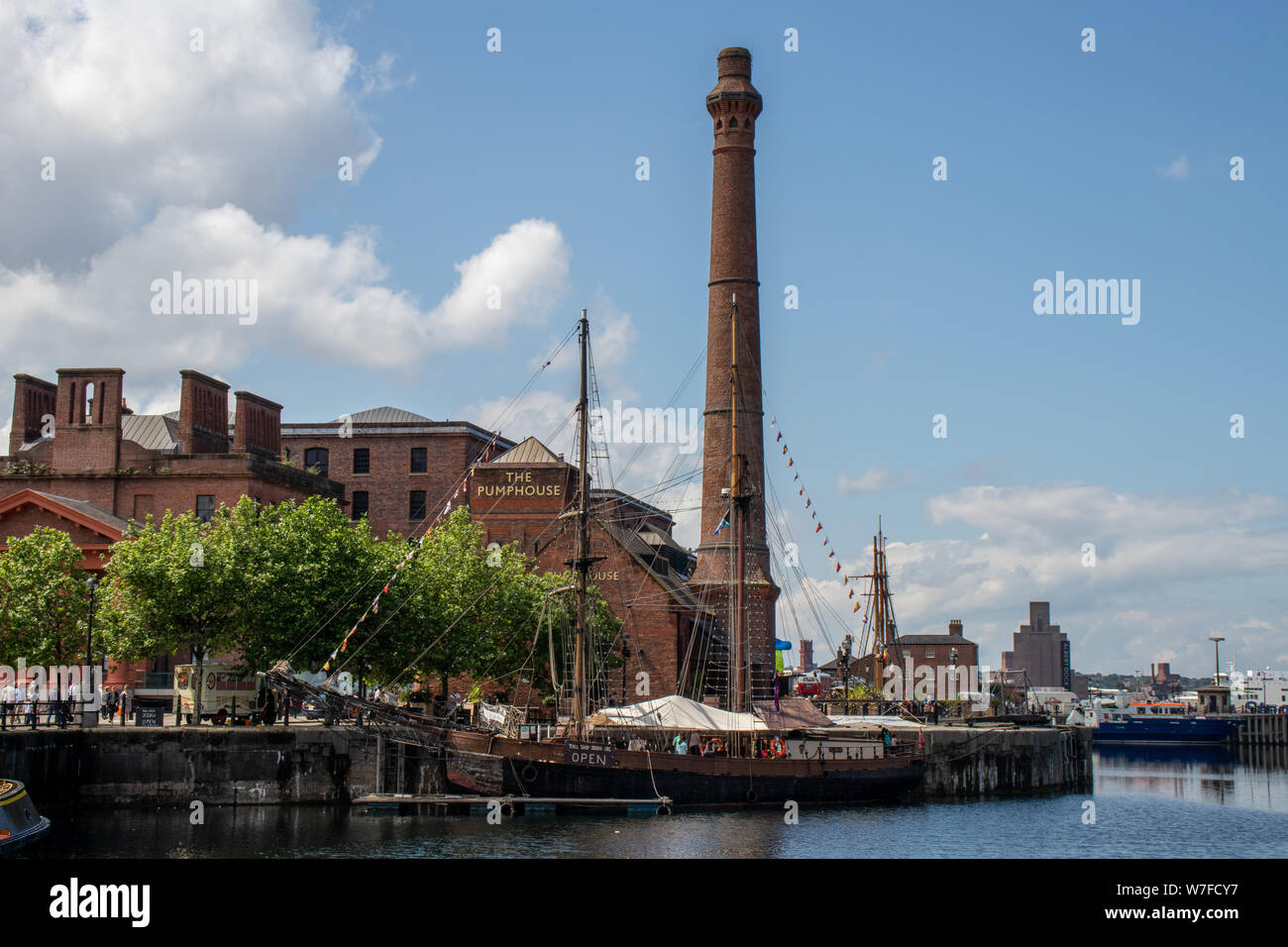Pump House Albert Dock Liverpool Stock Photo - Alamy