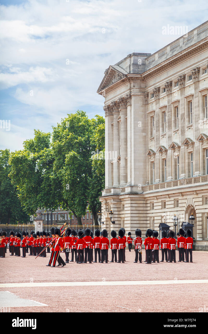 Soldiers in traditional red uniforms, members of the Queen's Guard, on ...