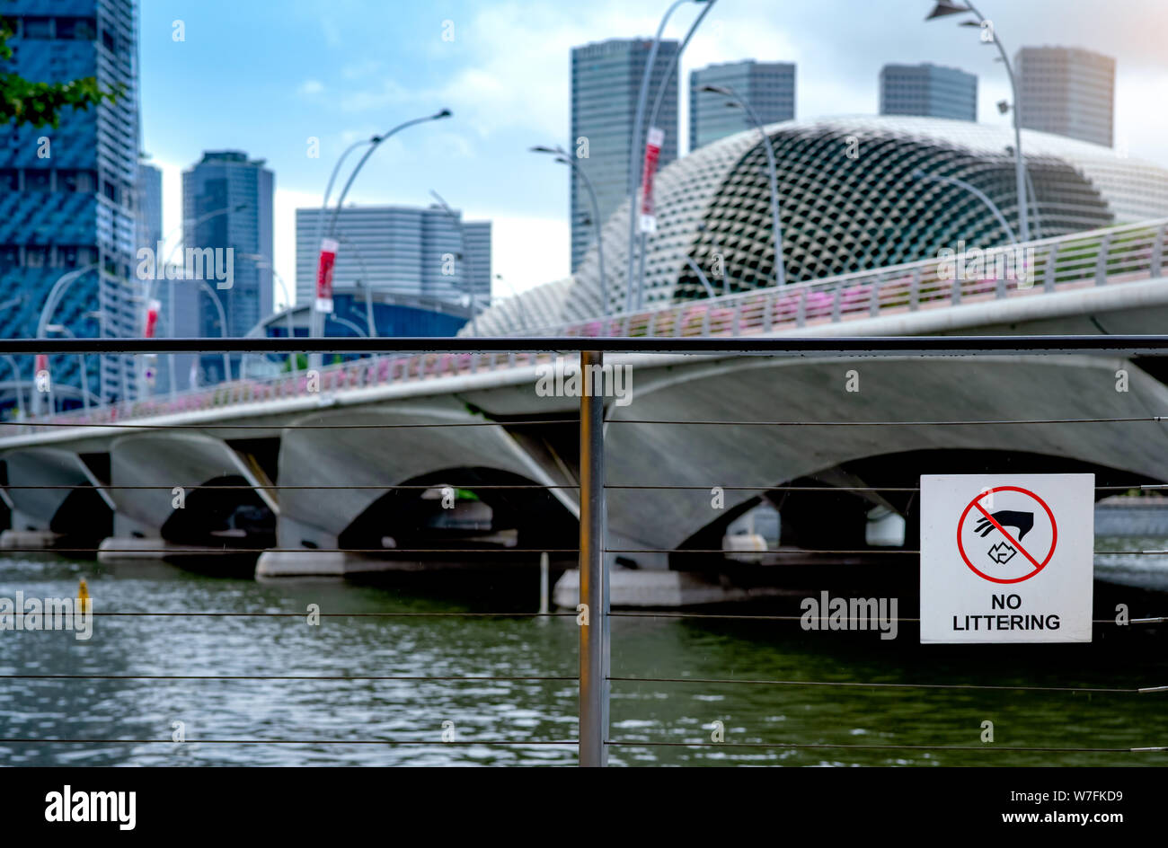 No littering sign hi-res stock photography and images - Alamy