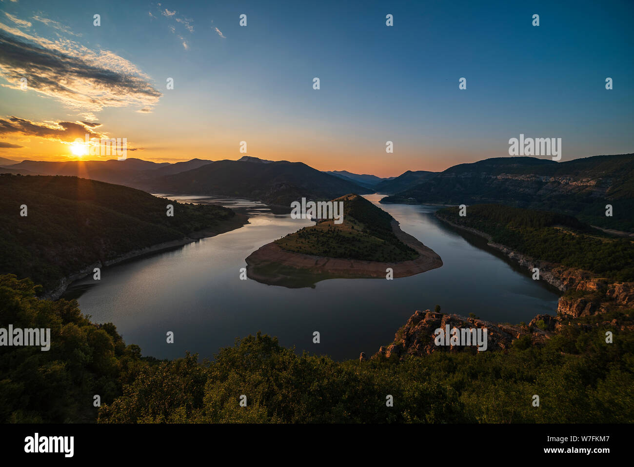 Panoramic view dam high in hi-res stock photography and images - Alamy