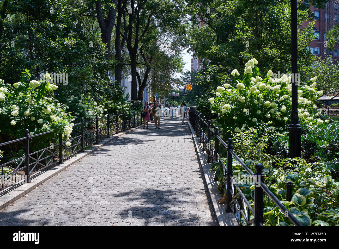 Summer union square park hi-res stock photography and images - Alamy