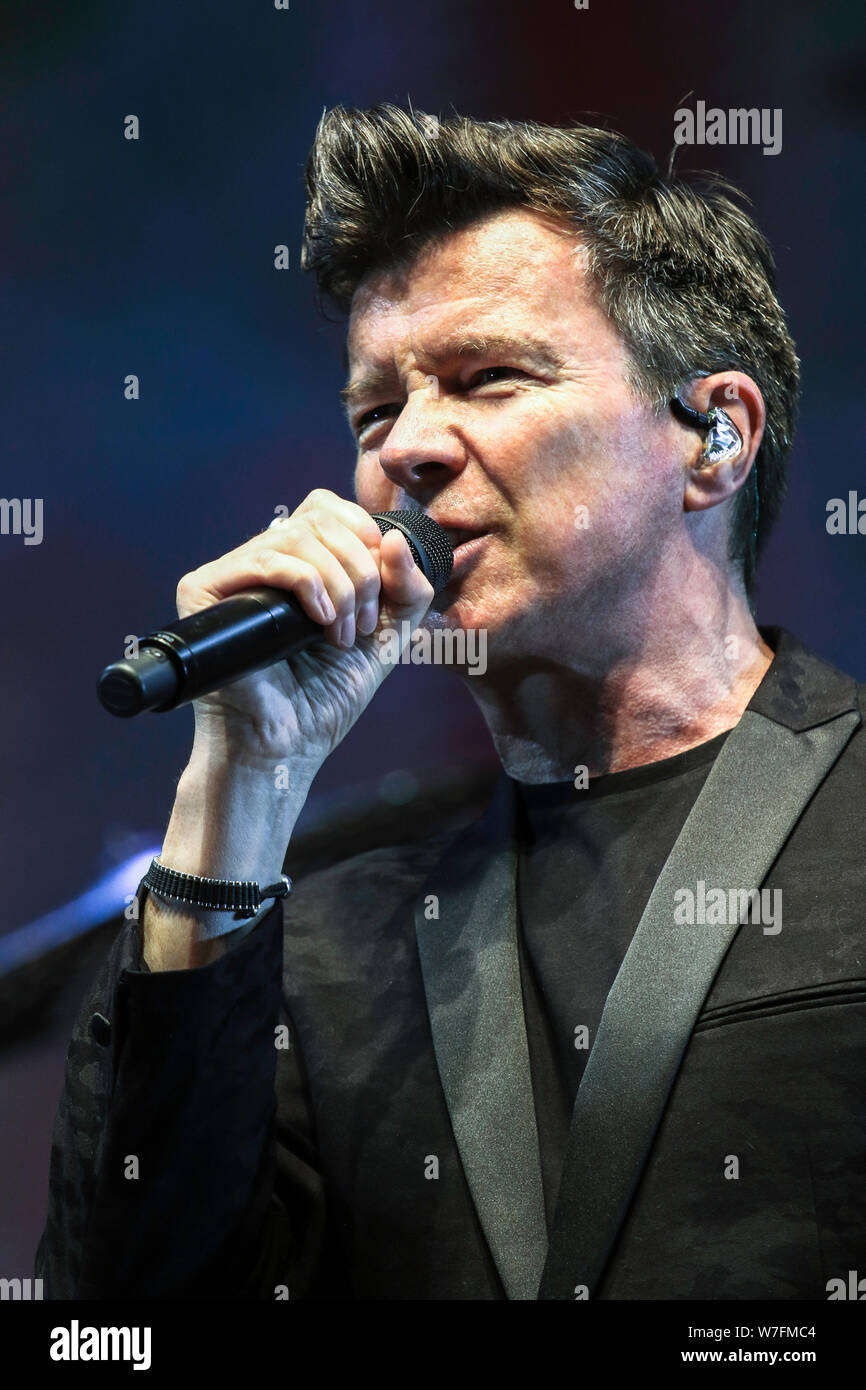 RICK ASTLEY English singer, musician - 8. PALOZNAKI JAZZPIKNIK BALATON ...